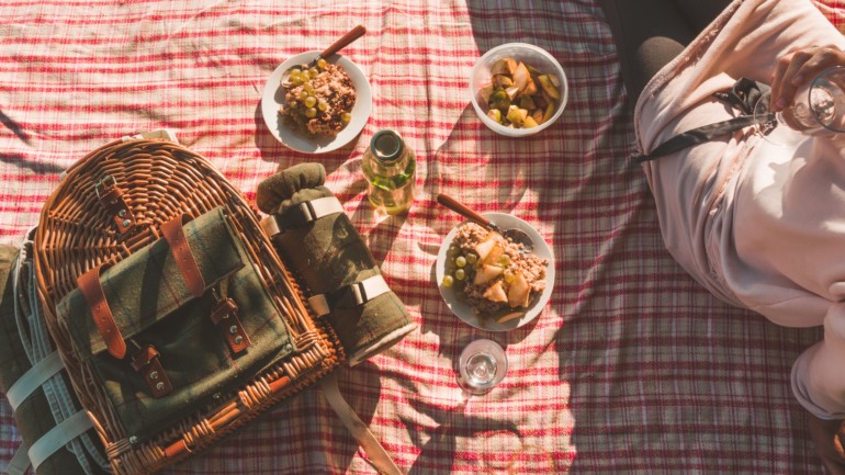 The Ultimate Guide to Better, More Sustainable Summer Picnics