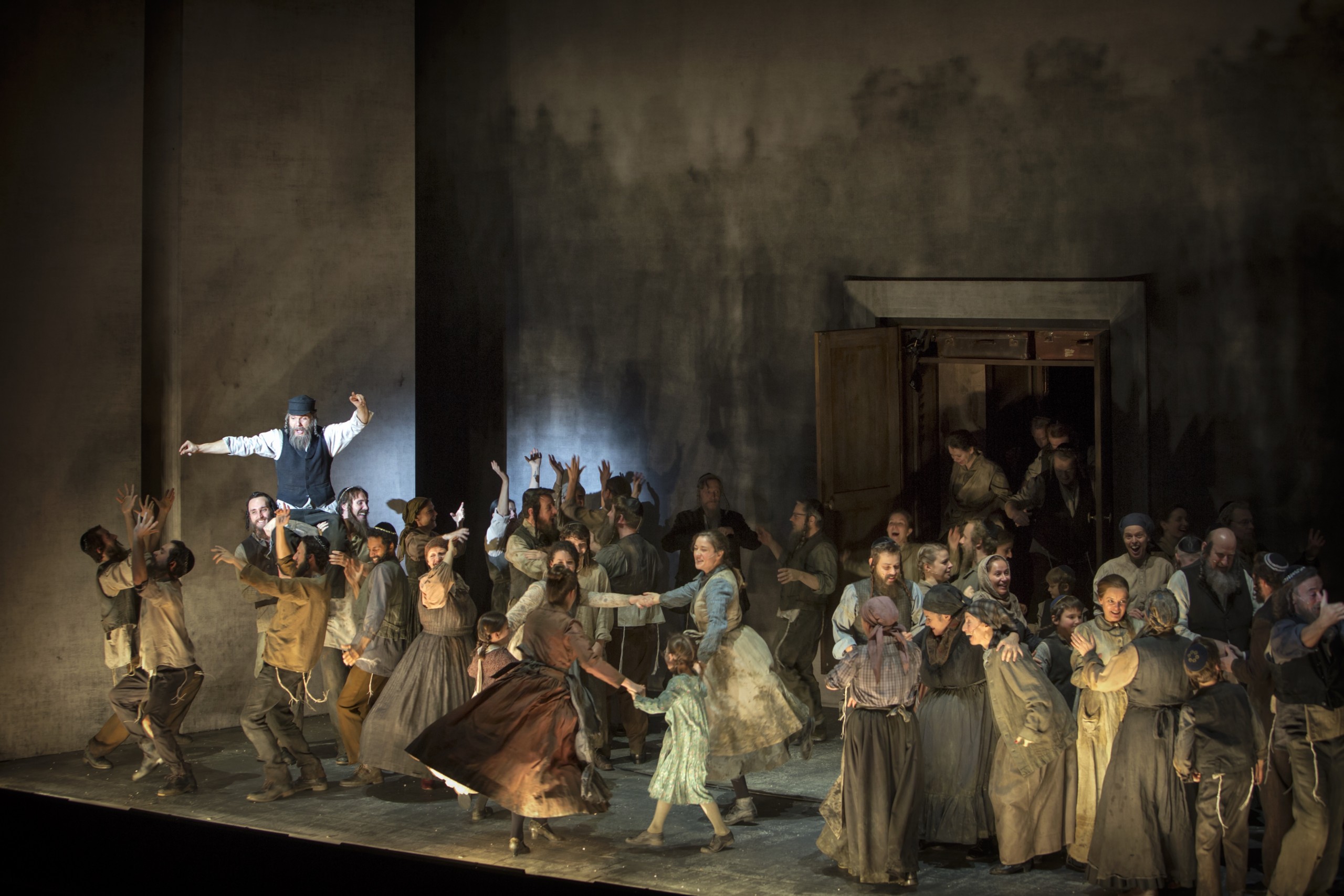 Fiddler's Night at the Opera: Steven Skybell on his Return to Play ...